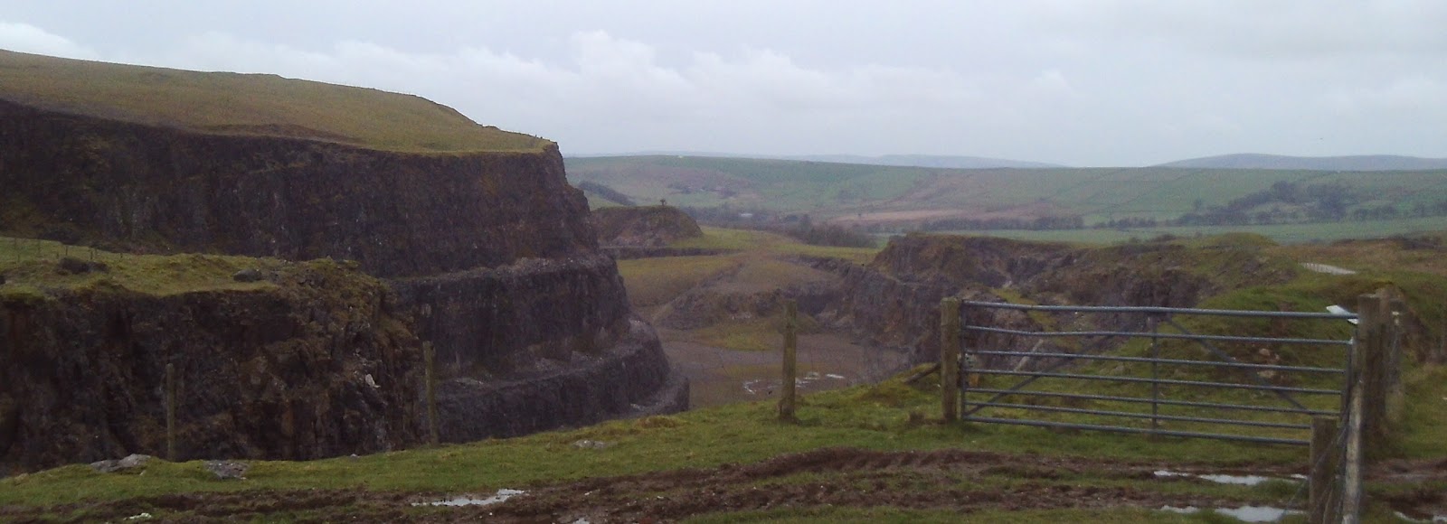 Walking The Peak: Hope, Pindale, Perryfoot, and Castleton