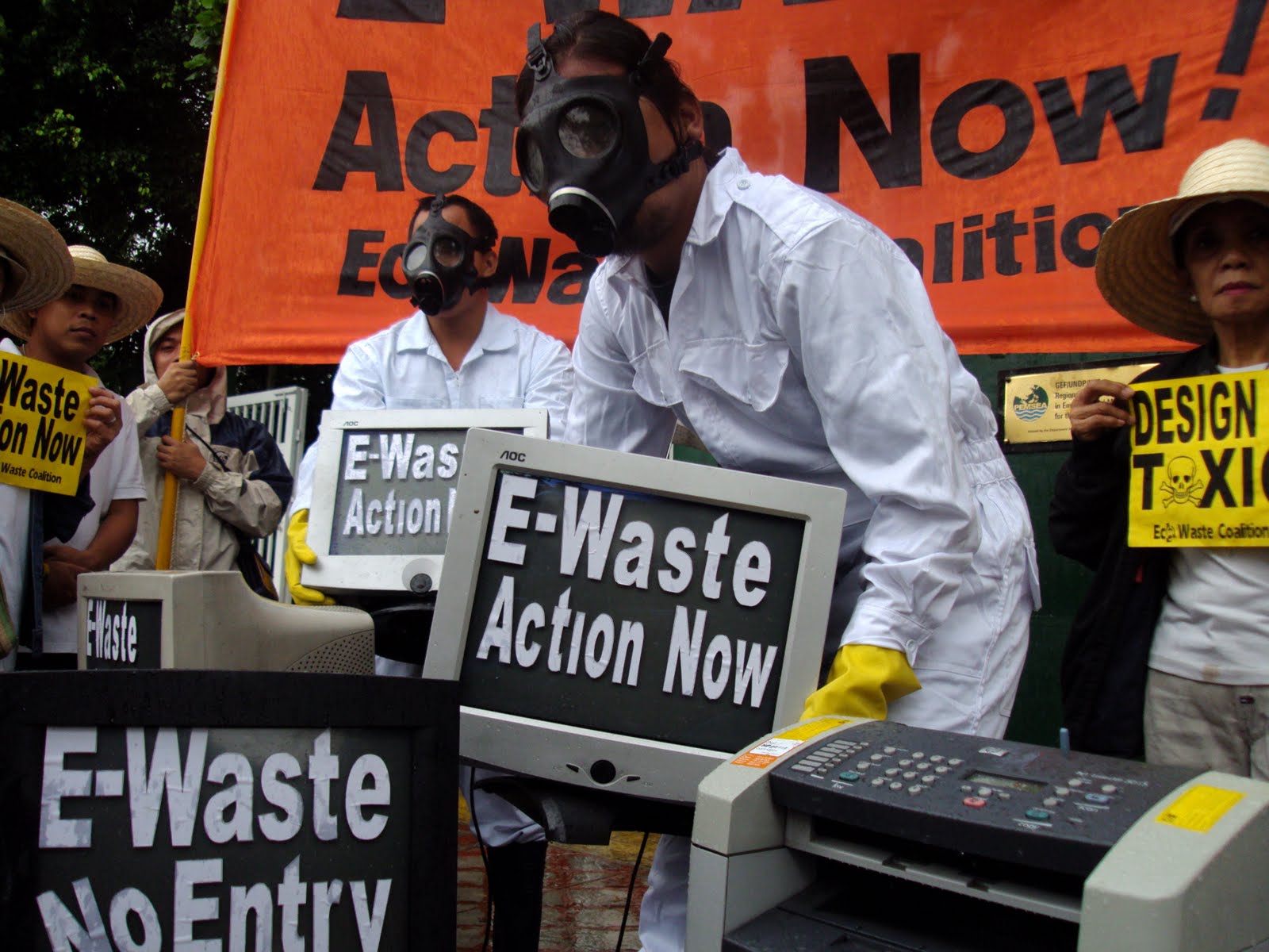 Don’t Dump or Burn Toxic e-Waste (Green Groups Launch “e-Waste Action ...