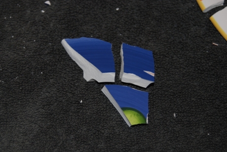 Mosaics by Kim Finlan: How to Chip A Plate to Mosaic with the Full Plate