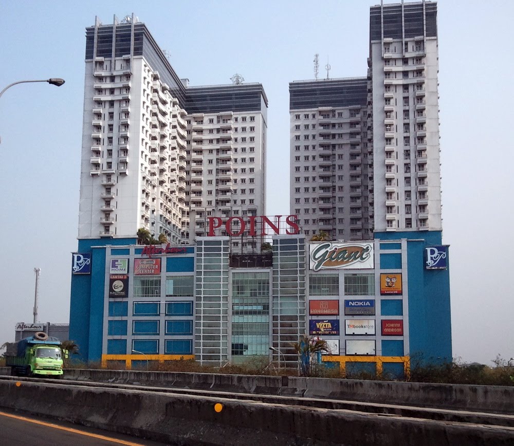 Ade UFi: Grand Whiz Hotel Poins Square Jakarta - Simplicity With Style