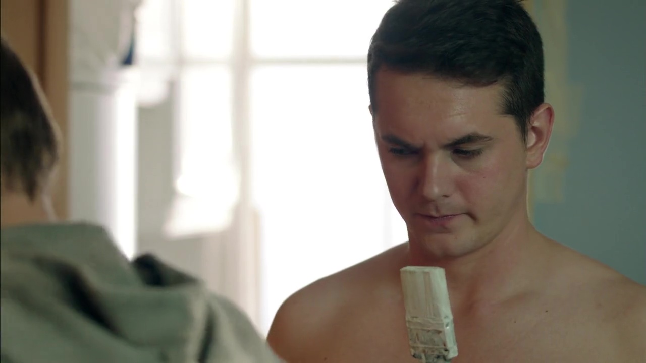 ausCAPS: Sean Verey shirtless in Pramface 3-02 "Tinker, Tailor, Lobster"