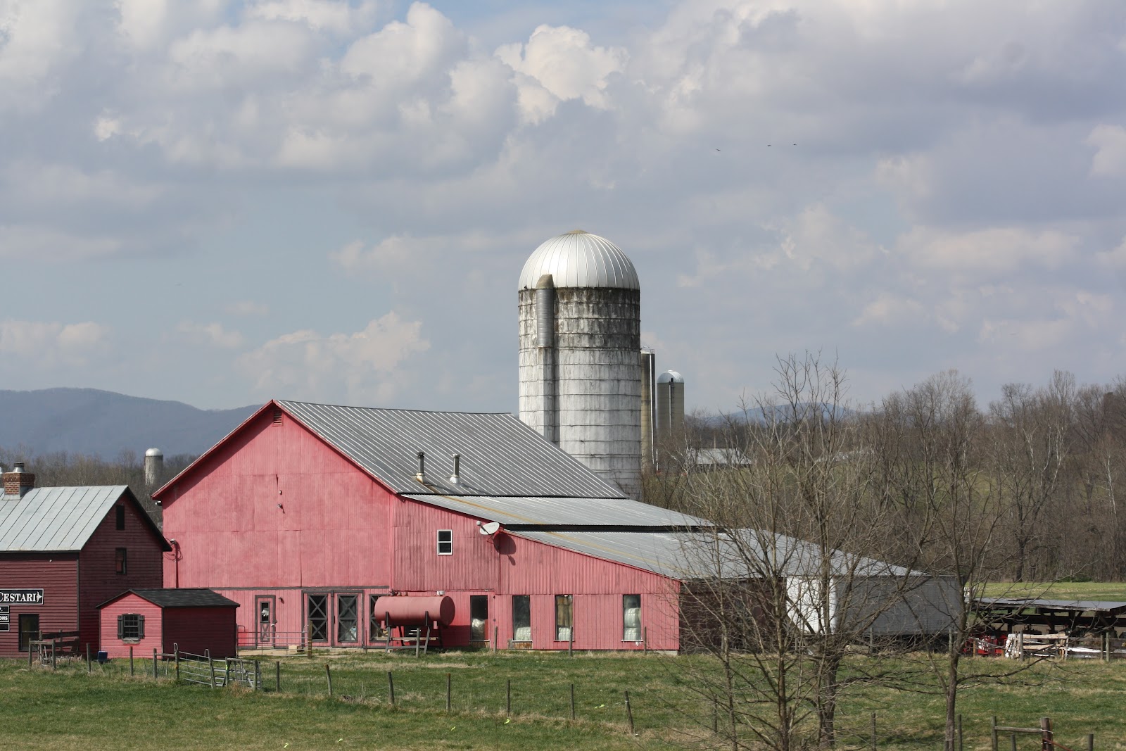 The Road Awaits...: A Pink Barn?