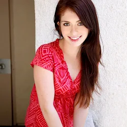 Ashlyn Rae Spectacular Photos