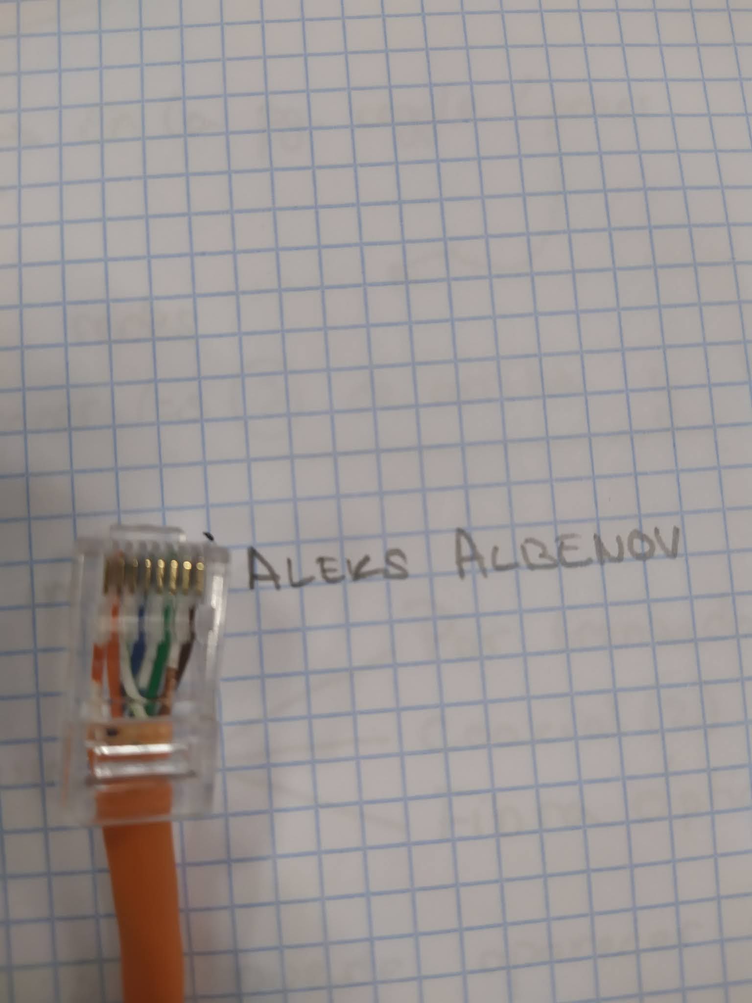 MONTAR UN CONECTOR RJ45 EN CABLE PAR TRENZADO
