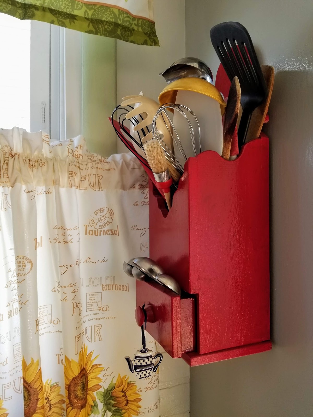 Made at 173: Colonial Pipe Box to Kitchen Utensil Box