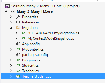 Many to many relation using Entity Framework Core (Code first)