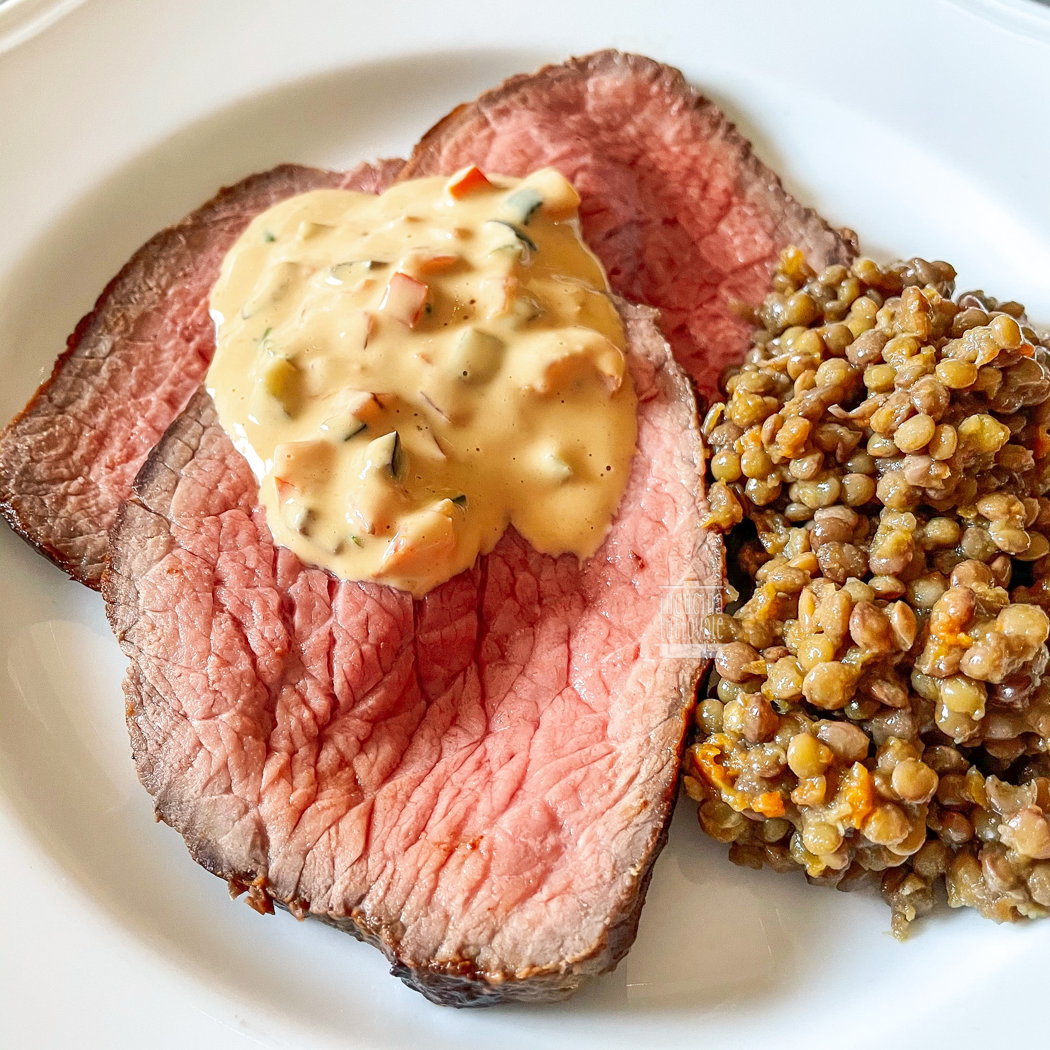 Roast beef all'inglese con salsa senapata