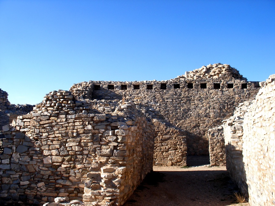 MIL Y UNA HISTORIAS : Quivira