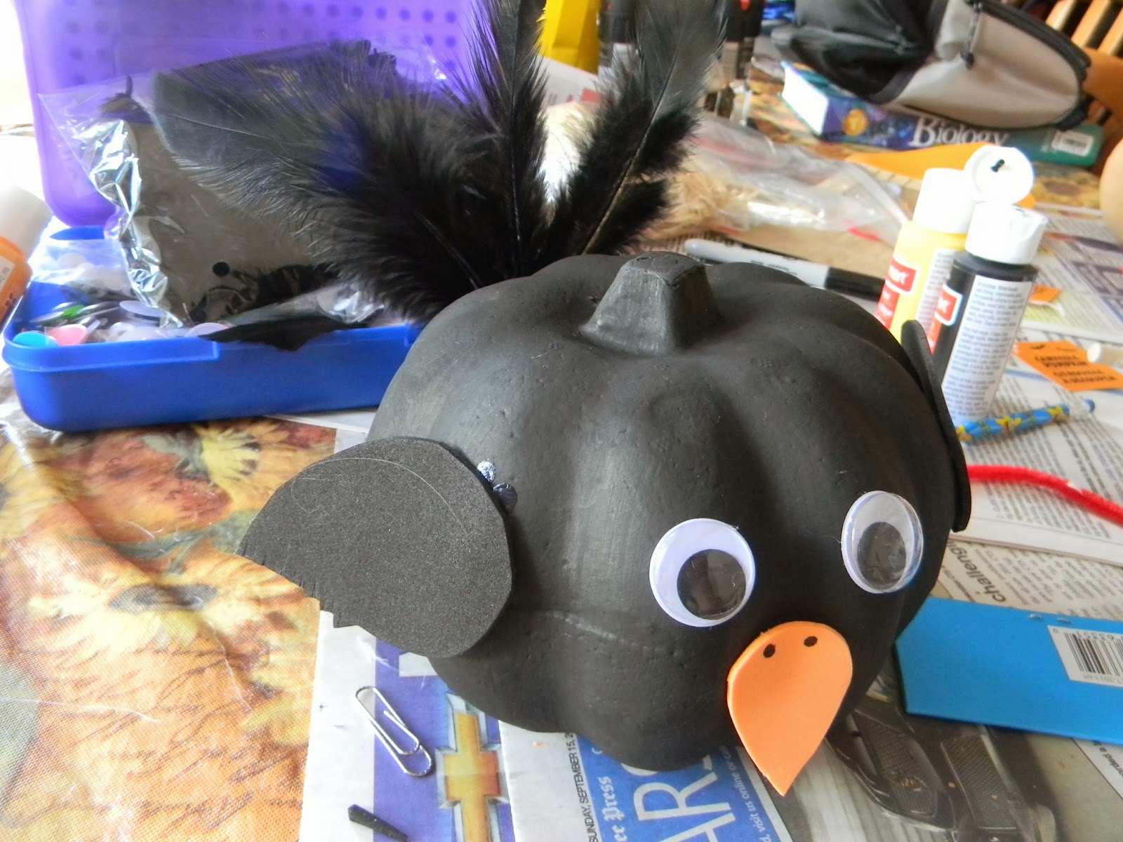 Pams Party & Practical Tips: Scarecrow and Crow Pumpkins