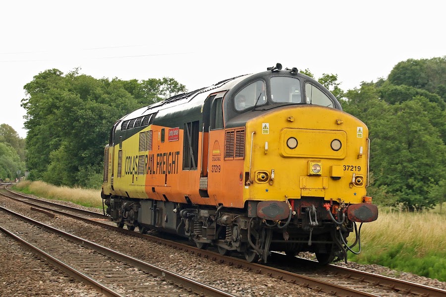 47s and other Classic Power at Southampton: 37219 returns to Derby, 9th ...