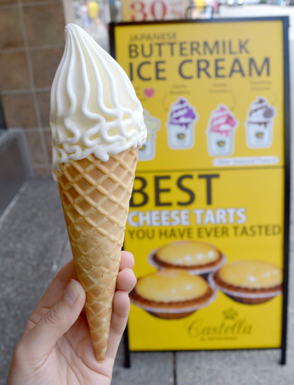 A Visit to Castella Cheesecake in Vancouver, BC