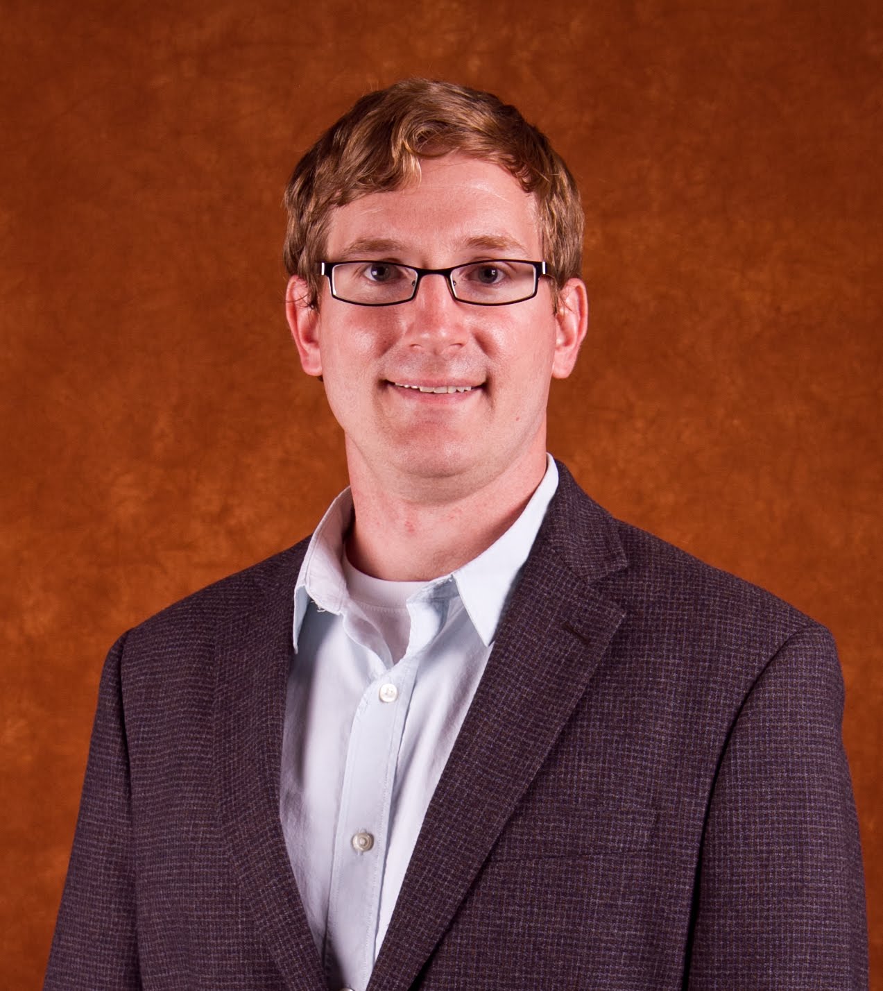 UIS News: Thirty three new faculty members join UIS for fall 2011