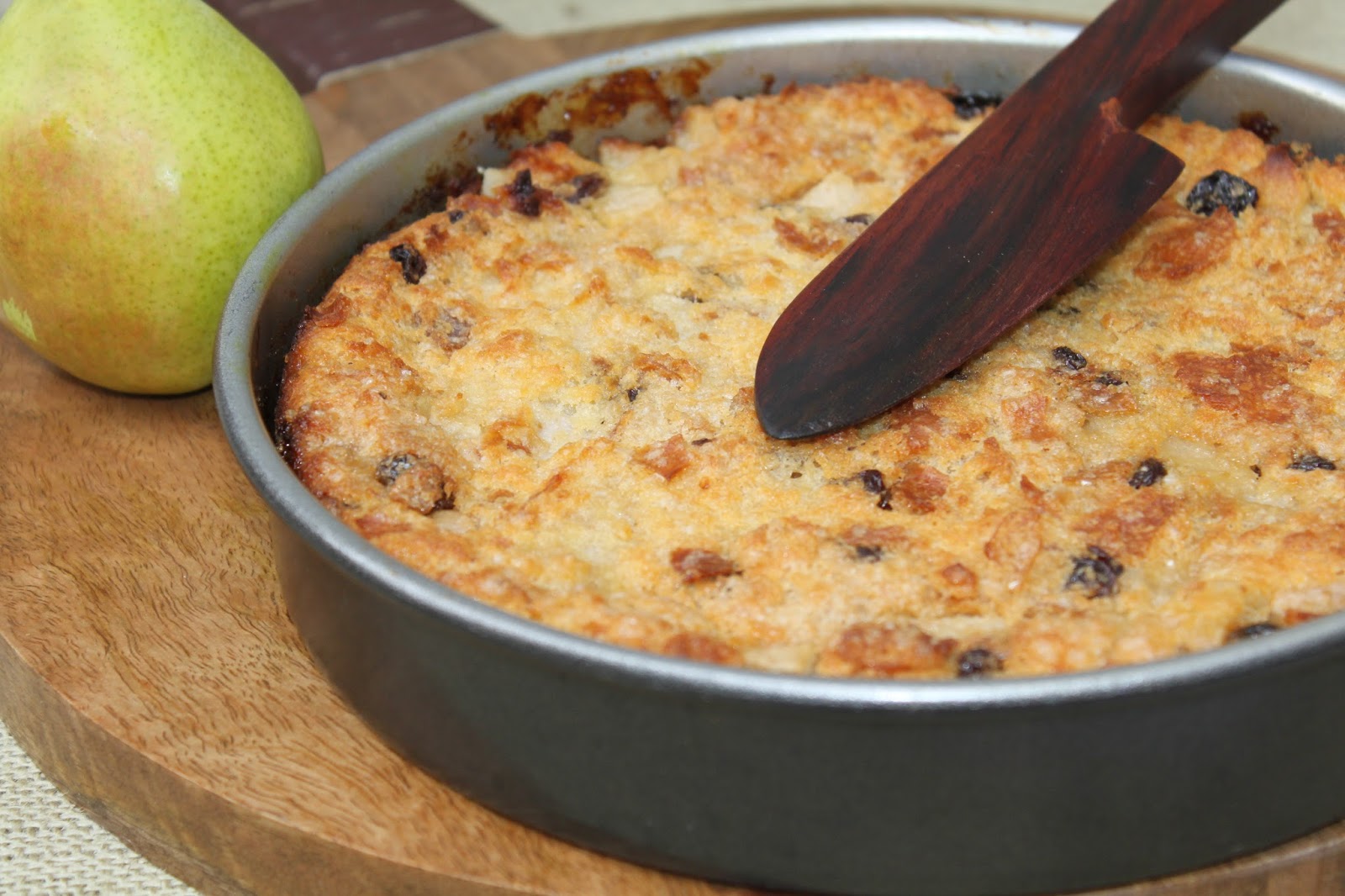 Pots and Frills: Italian Cake with Pears and Stale Bread
