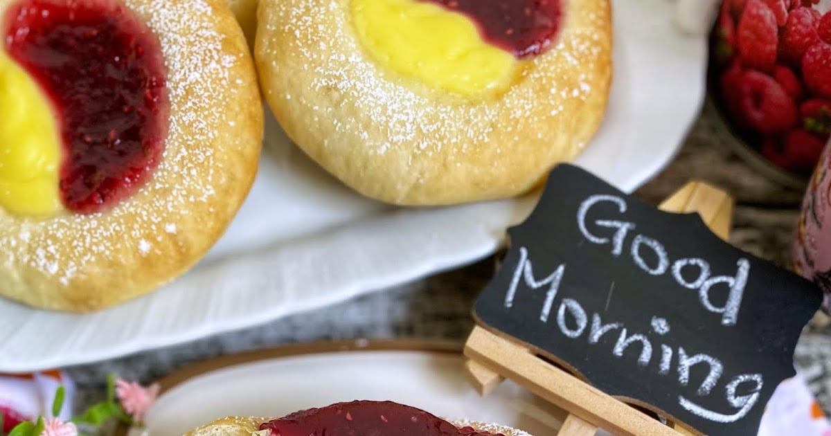 cathy's joy: Raspberry / Custard Cream Buns