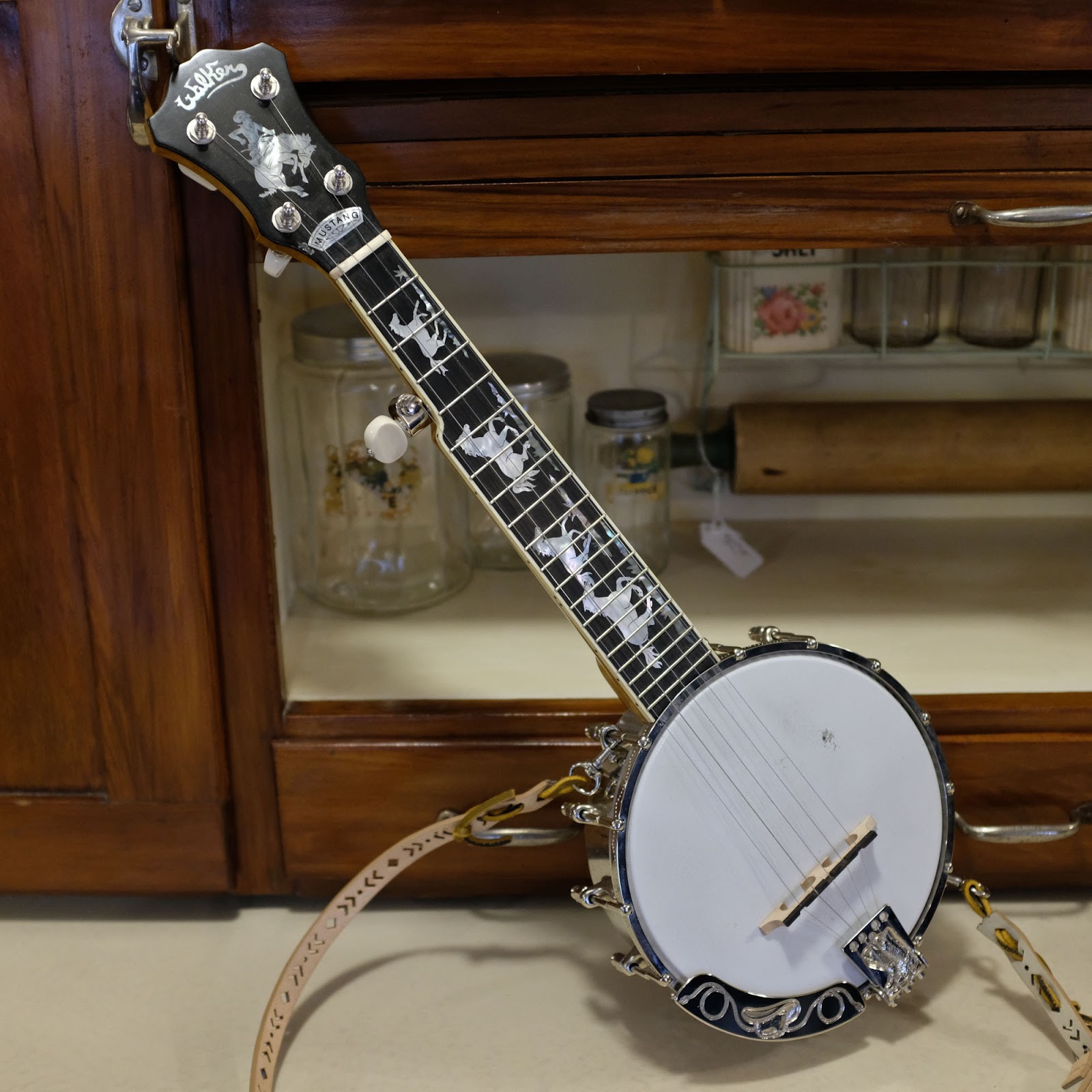 Piccolo String Instrument