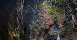 Infinity Travellers: Let's visit Wattegama beautiful secret waterfall
