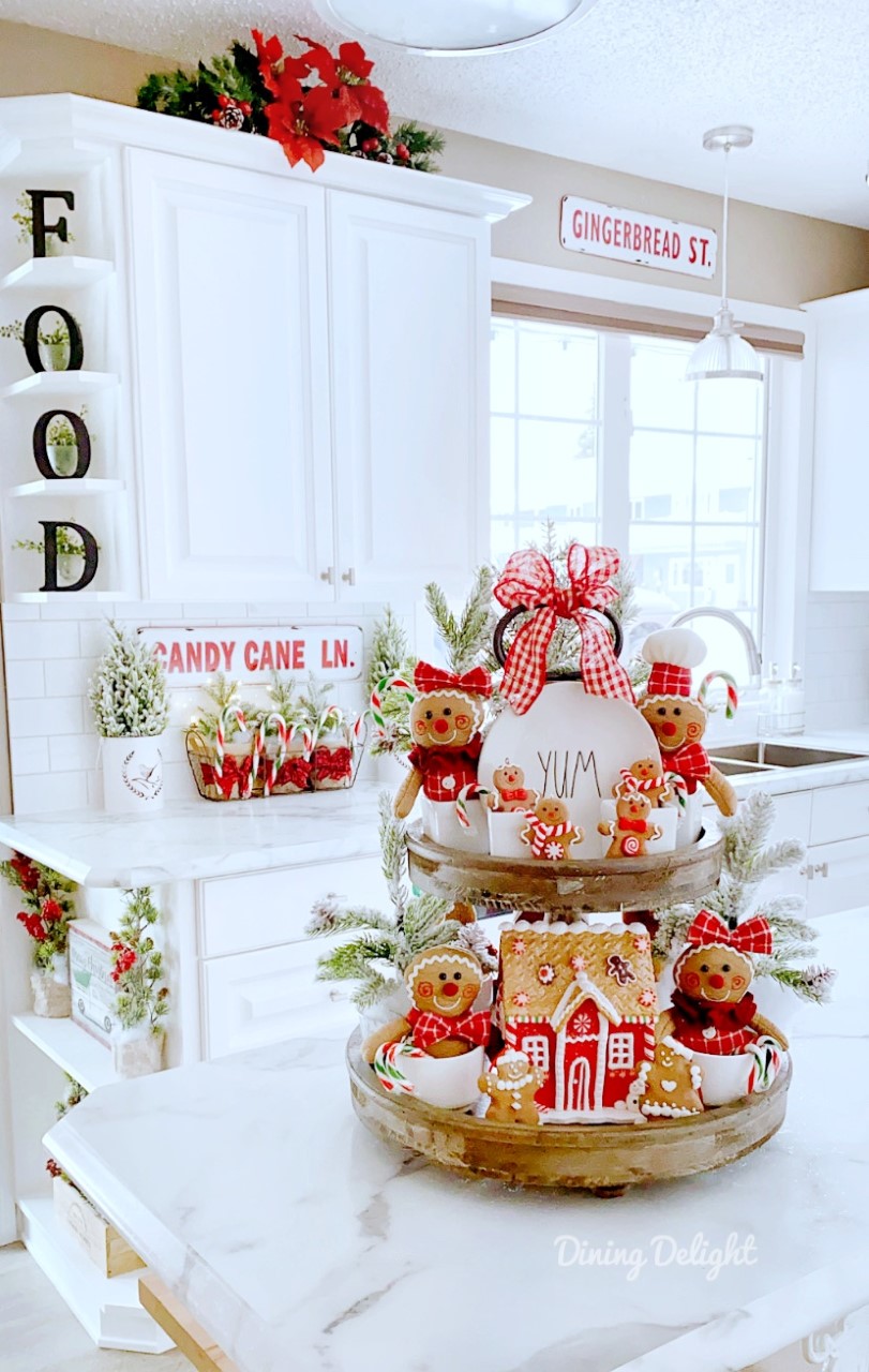 Dining Delight: Gingerbread Themed Tiered Tray