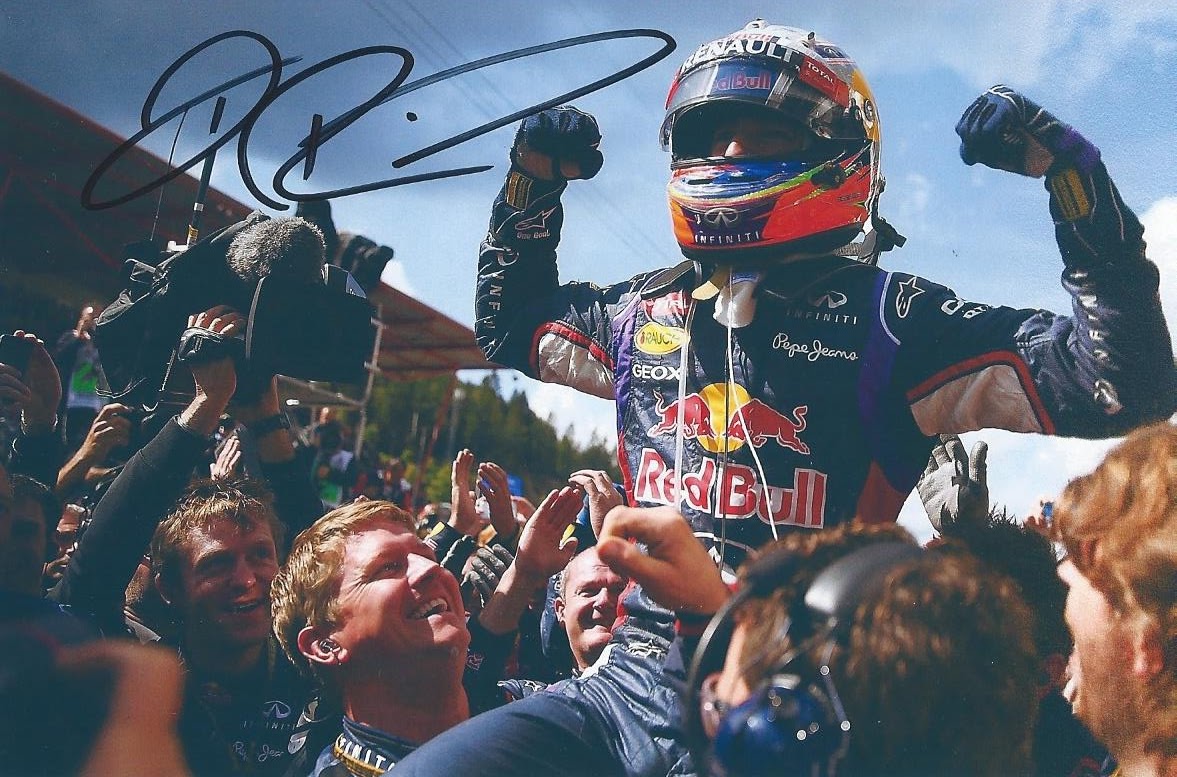 f1-signatures.com