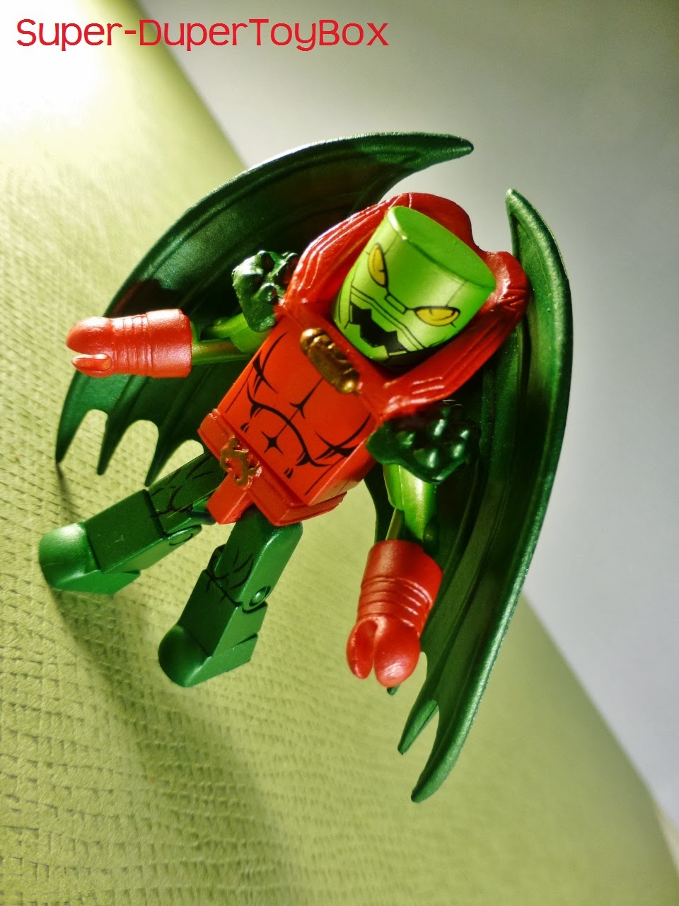 Super-DuperToyBox: TRU 15 Nova Flame/Annihilus MiniMates