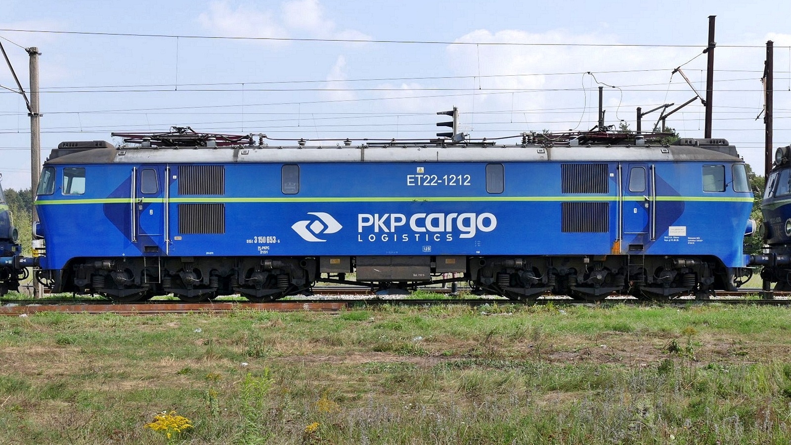 ET22-600 + ET22-1212 + ET22-1051 + ET22-909 na stacji Sitkówka Nowiny ...
