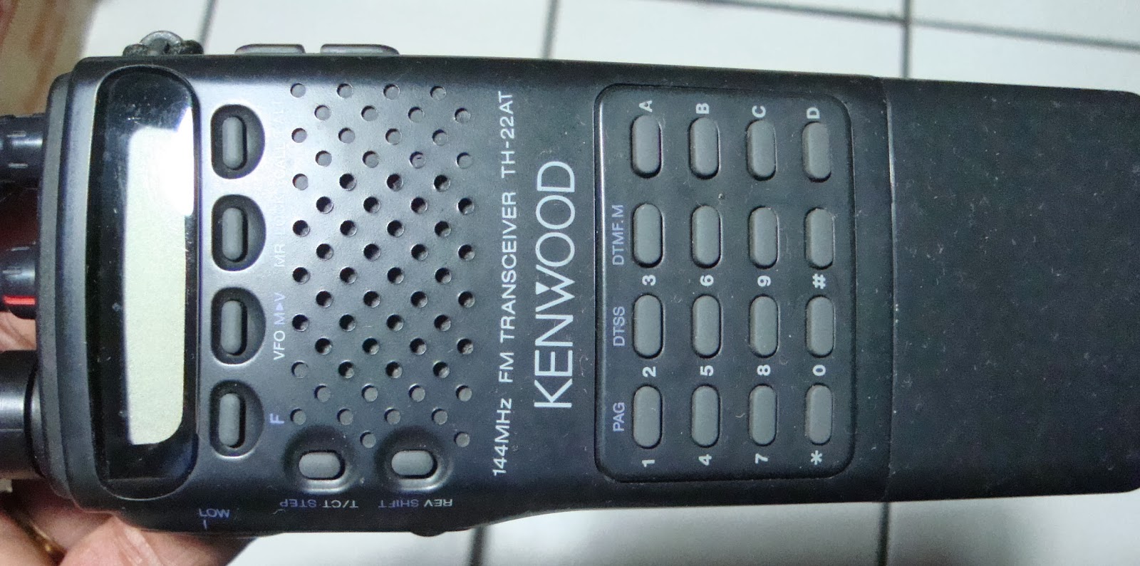 RADIO SELLER: HT Kenwood TH 22 AT VHF 2m ( Sold )