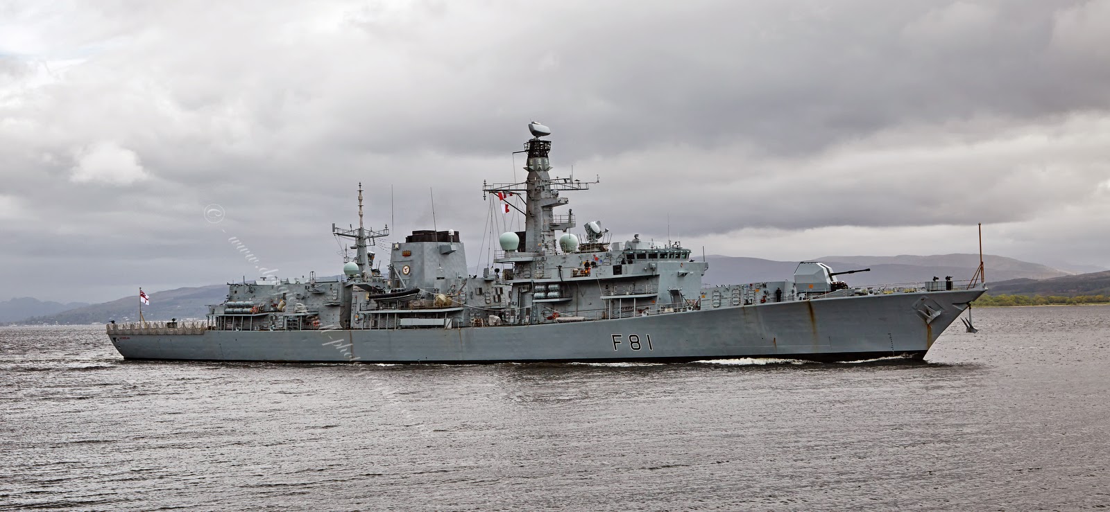 Dougie Coull Photography: HMS Sutherland bound for Glasgow