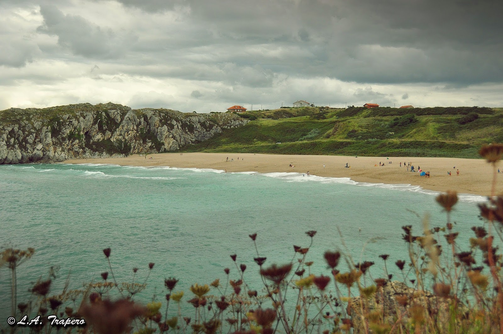 Luis Alberto Trapero: PLAYA DE USGO ( CANTABRIA )