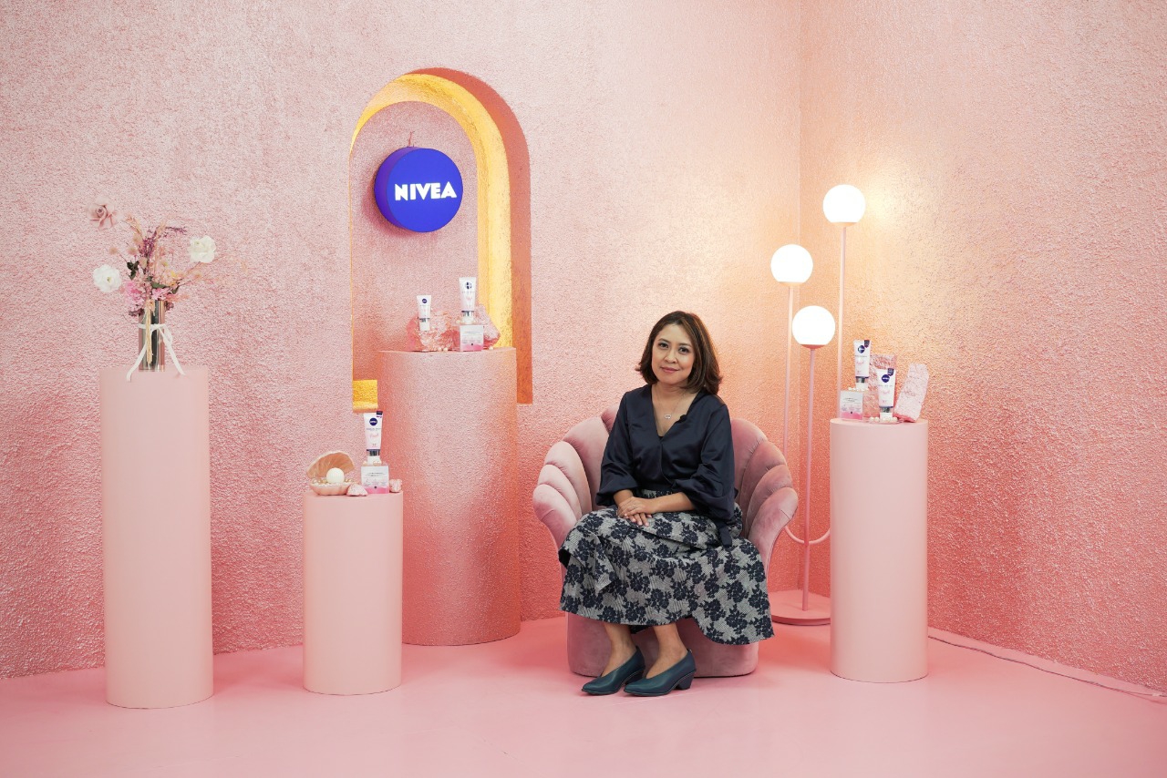 Rahasia kulit Sehat bak Mutiara dengan NIVEA Sparkling Bright Facial ...