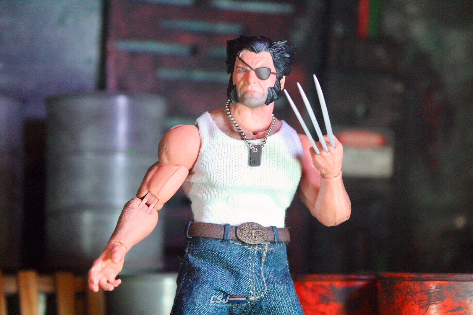 CobraShadowJoes: Mezco Toyz One:12 Logan Wolverine Review