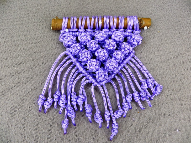 Berry knot wall hanging - Mini macrame wall hanging - Berry knots ...
