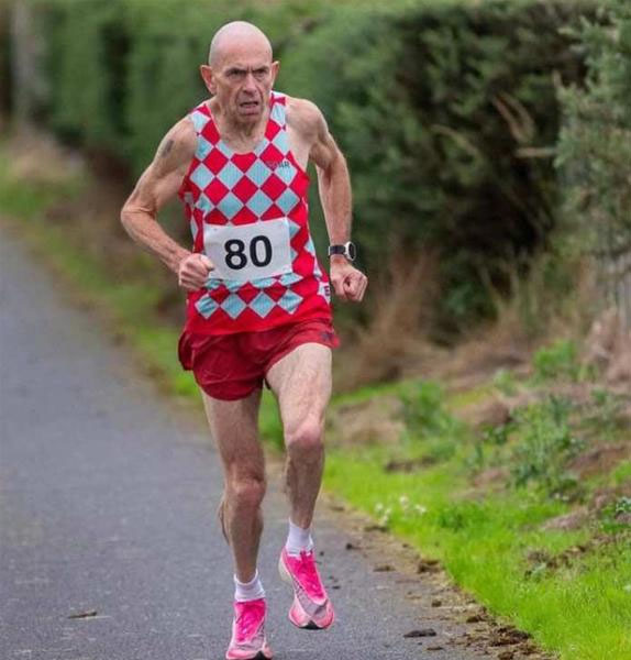 Irishman Tommy Hughes runs 2:30 Marathon to set a new M60 world record
