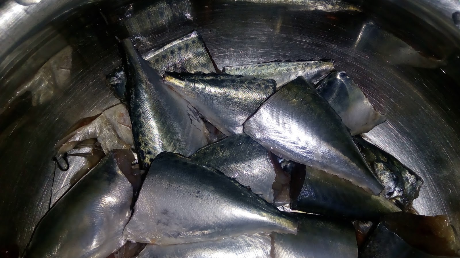 Spicy Foods Zone: Kerala traditional Aiyla fish curry