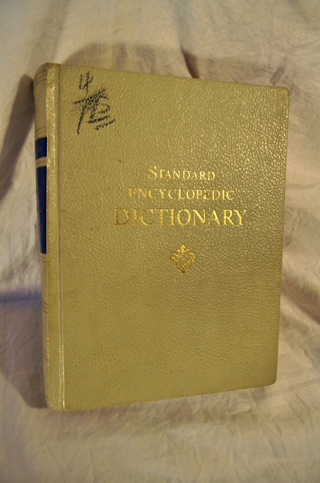 Stuff Hero: 4/25 Standard Encyclopedic Dictionary needs a home
