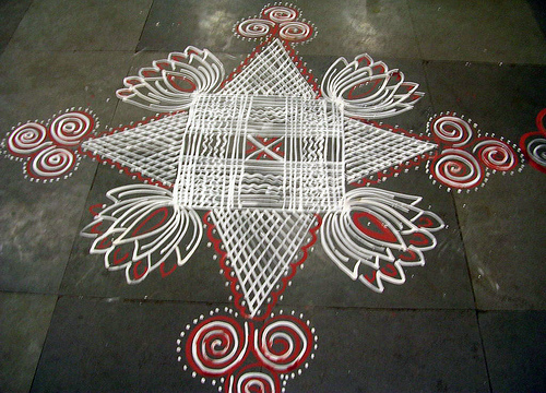 SARAPANDIAN DIRECTORY: RICE FLOUR 'MAA KOLAM' FOR SPECIAL OCCASION