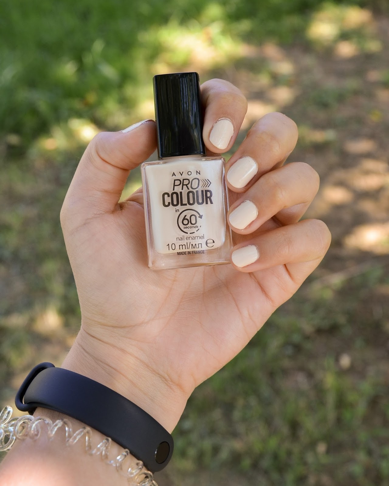 Avon Pro Colour in 60 Seconds Nail Enamel Chop-Chop Cream — Lana Talks