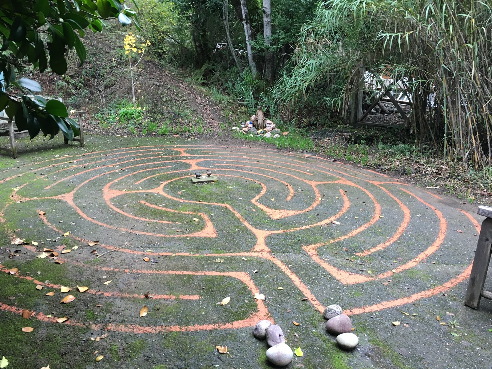 Gwenhwyfar Garden: Seashores and labyrinths
