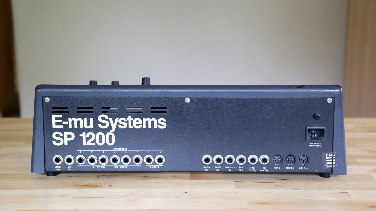 MATRIXSYNTH: Emu Sp1200 Vintage Sampling Drum Machine with Upgrades ...