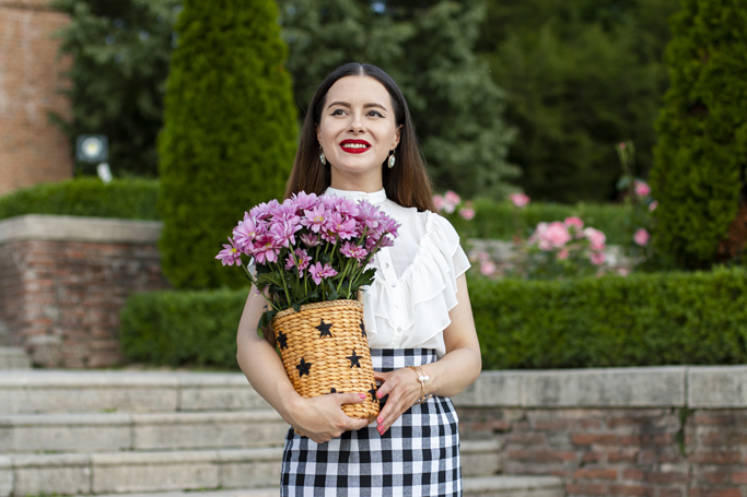 3 Things You Have to Know For Taking Great Street Style Photos - ADINA ...