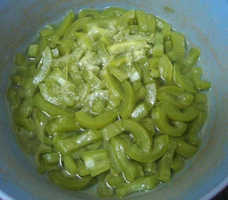 Snakegourd Stir Fry with Moong dal | Paasi paruppu Podalanga Poriyal ...