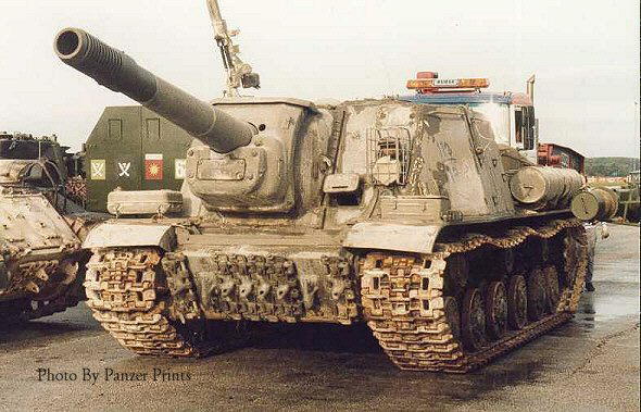 Tanques y Blindados: SU-152