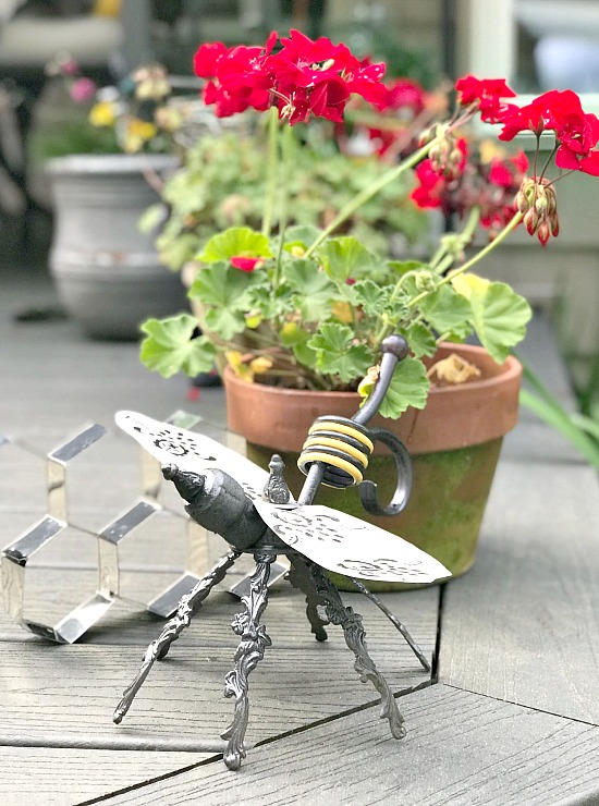 How to Make a Metal Garden Bee Sculpture