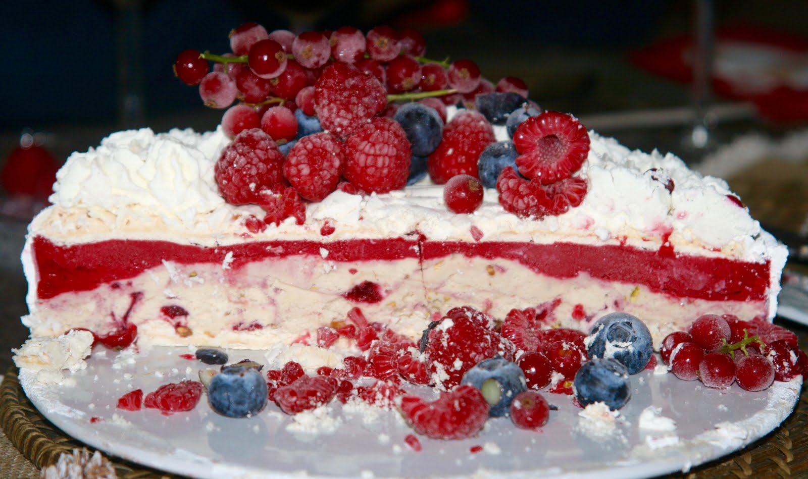 VACHERIN NOUGAT FRAMBOISE