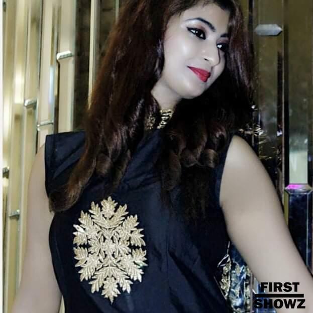 Neha Pandey New Photoshoot - Latest Movie Updates, Movie Promotions ...