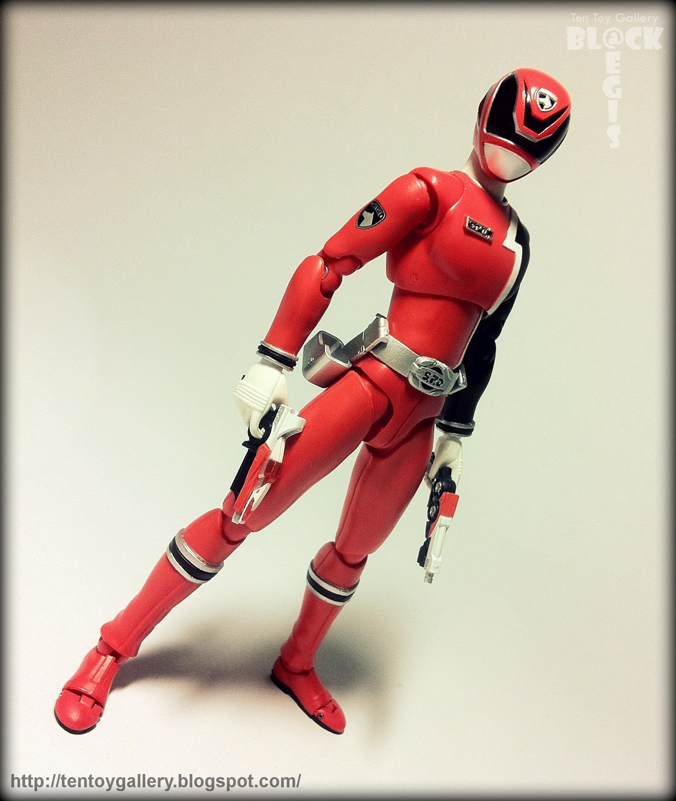 Ten Toy Gallery: Review: S.H.Figuarts Deka Red