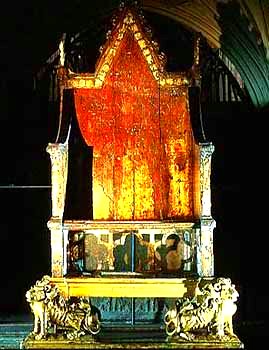 loveisspeed.......: A King's Throne story with photos...