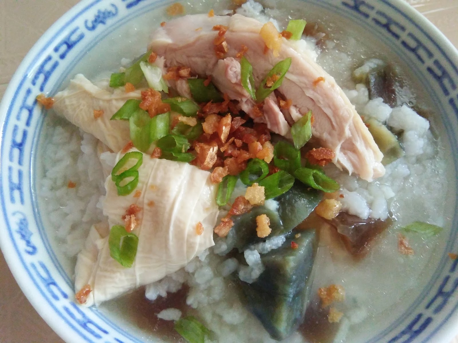 Cooking Pleasure: THERMAL COOKER - CENTURY EGG PORRIDGE WITH SALTY CHICKEN