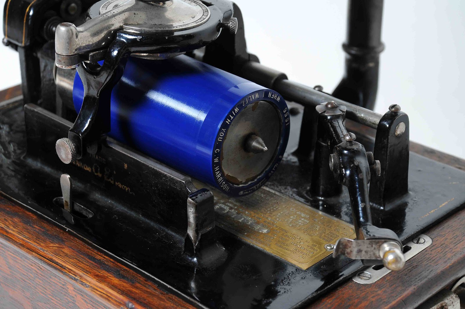 Old Vintage Gallery: Edison Diamond Model B Reproducer with Cygnet Horn ...