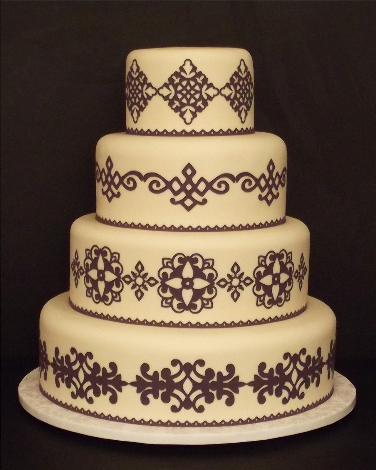Creative Designs For Cakes: Pre-Cut Wedding Cake Designs