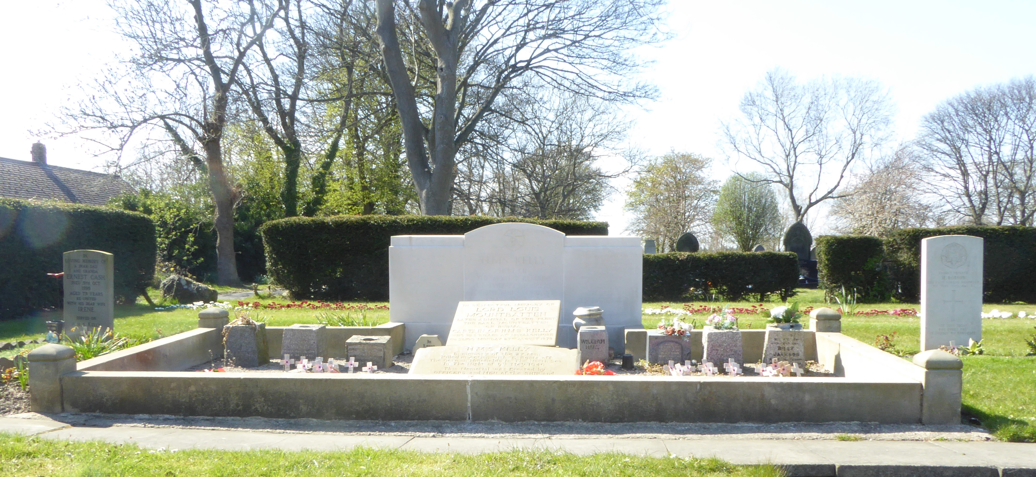 Northumbrian Gunner: Hebburn - HMS Kelly Memorial