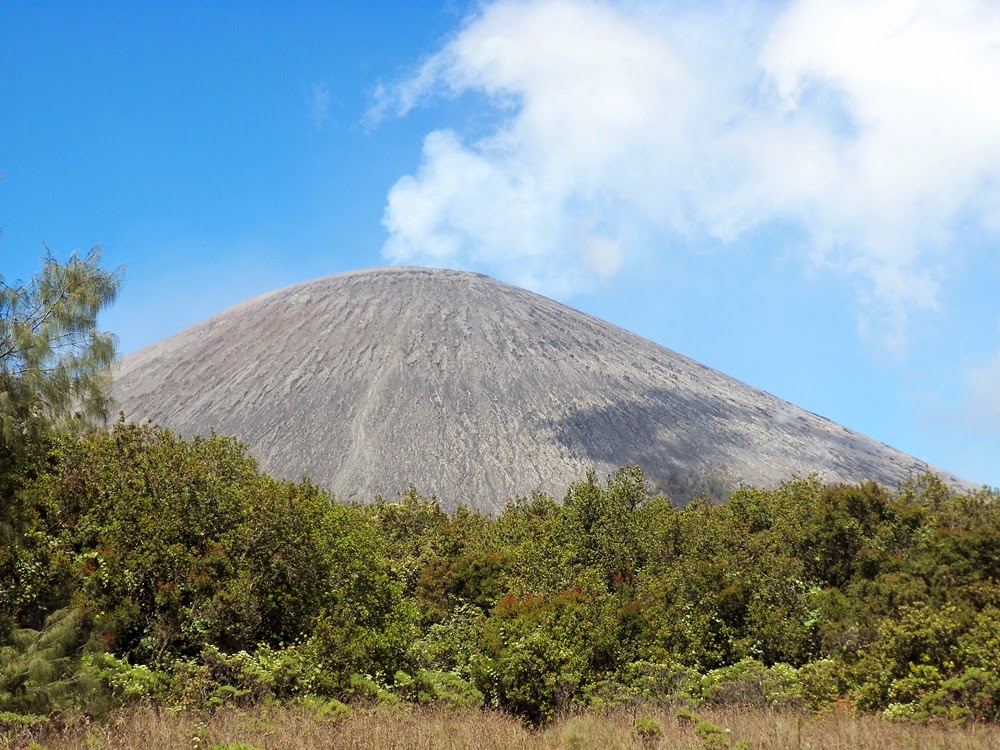 Megahnya Gunung Semeru - Jelajah Nusantara
